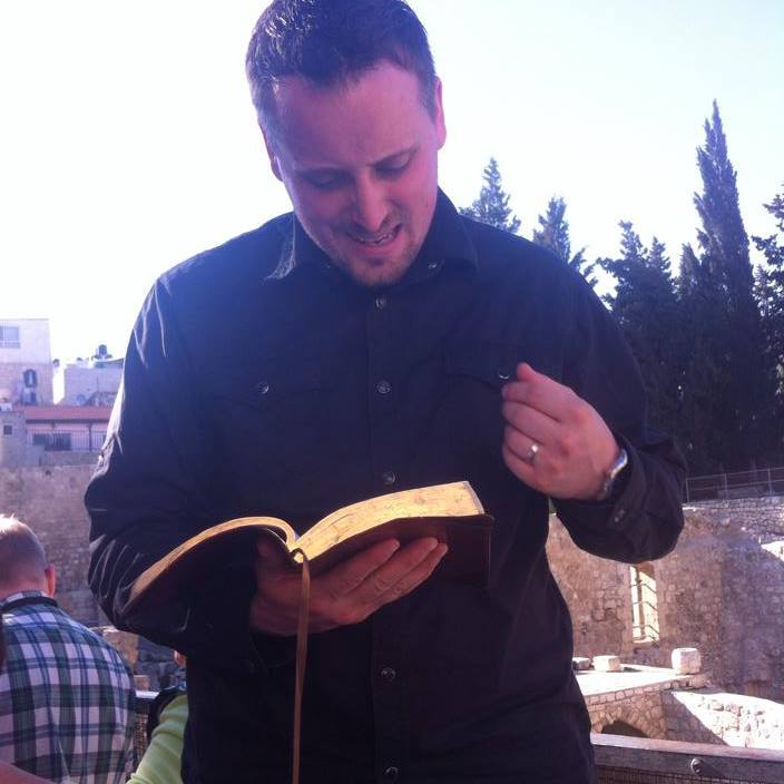 Riječ ŽivotaPastor-Benjamin-Preaching-in-Israel - Riječ Života